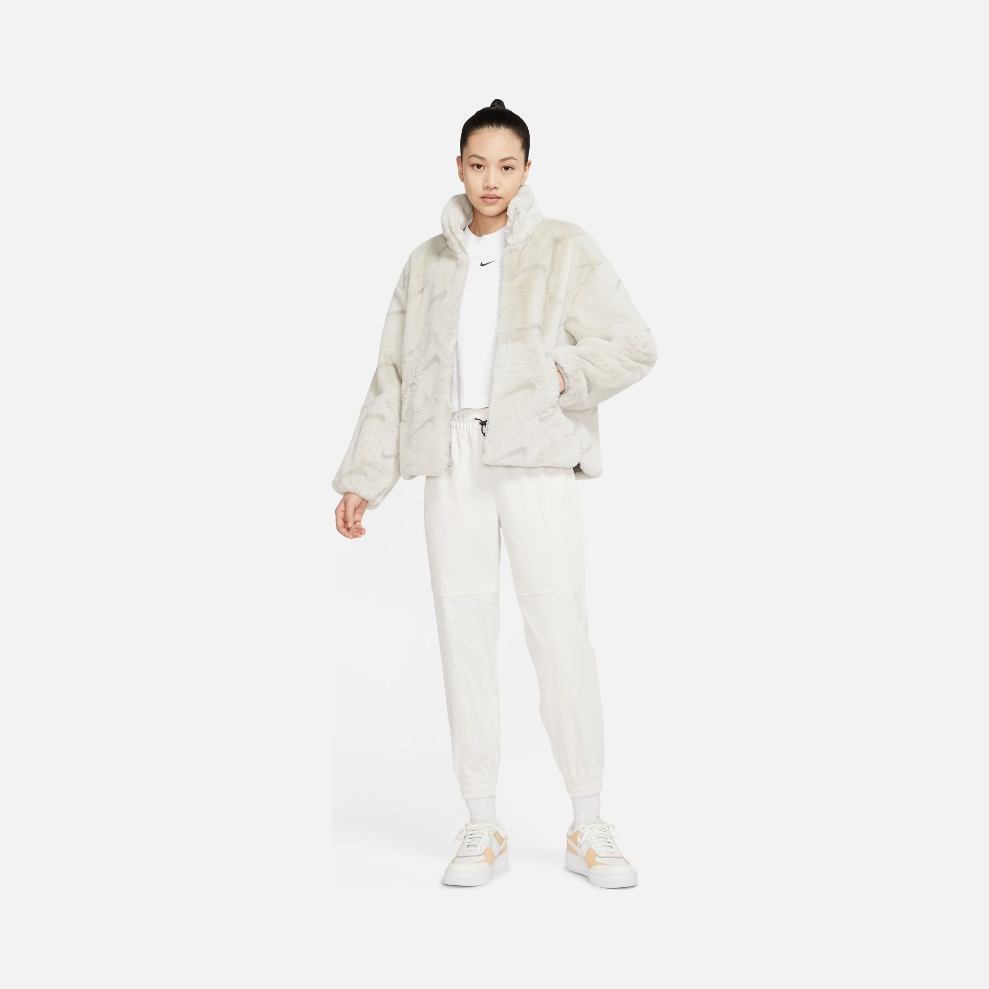 Nike Sportswear Plush Swoosh Printed Faux Fur Full-Zip Kadın Ceket | Barçın