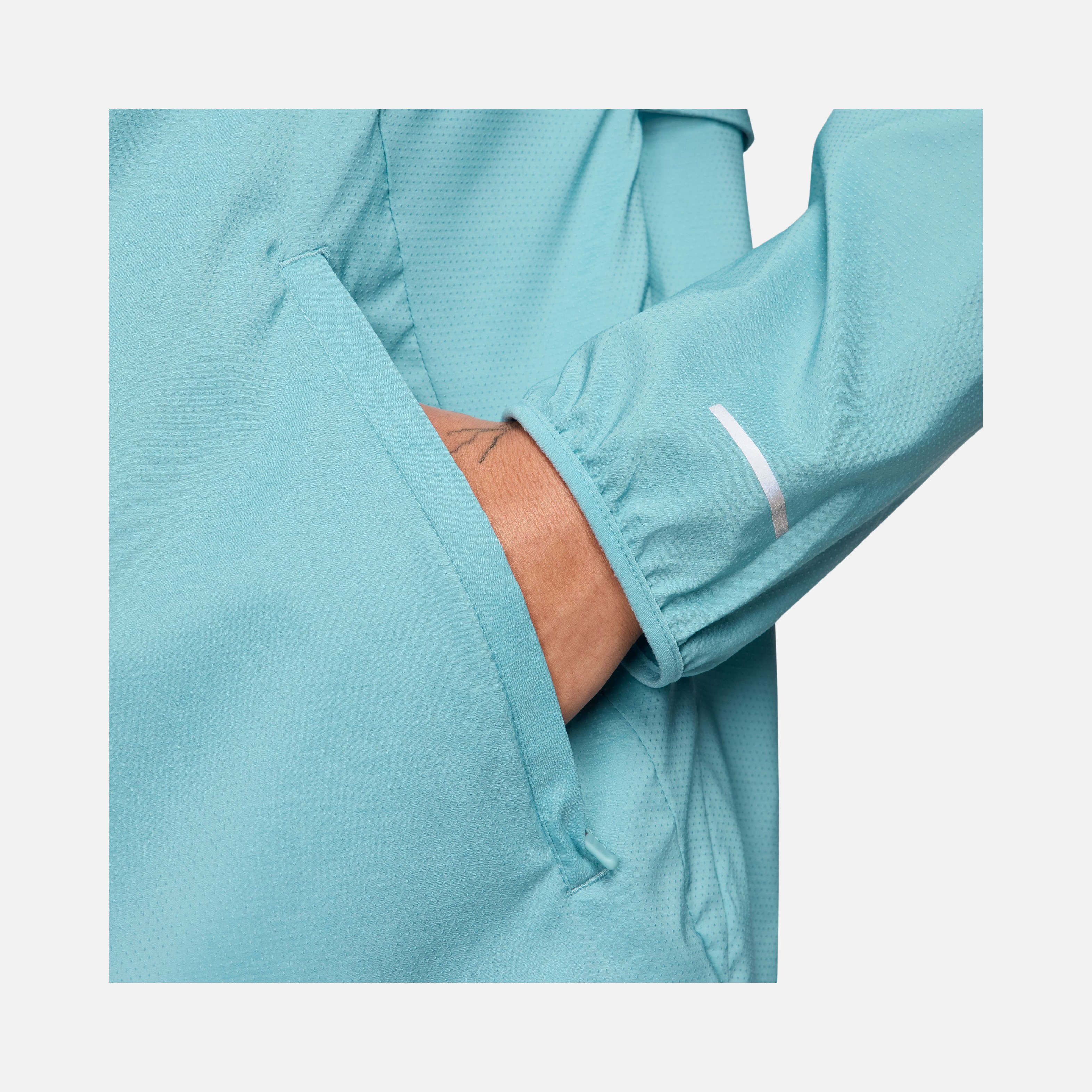 Nike Impossibly Light Windrunner Repel Lined Recoverable Running Full ...