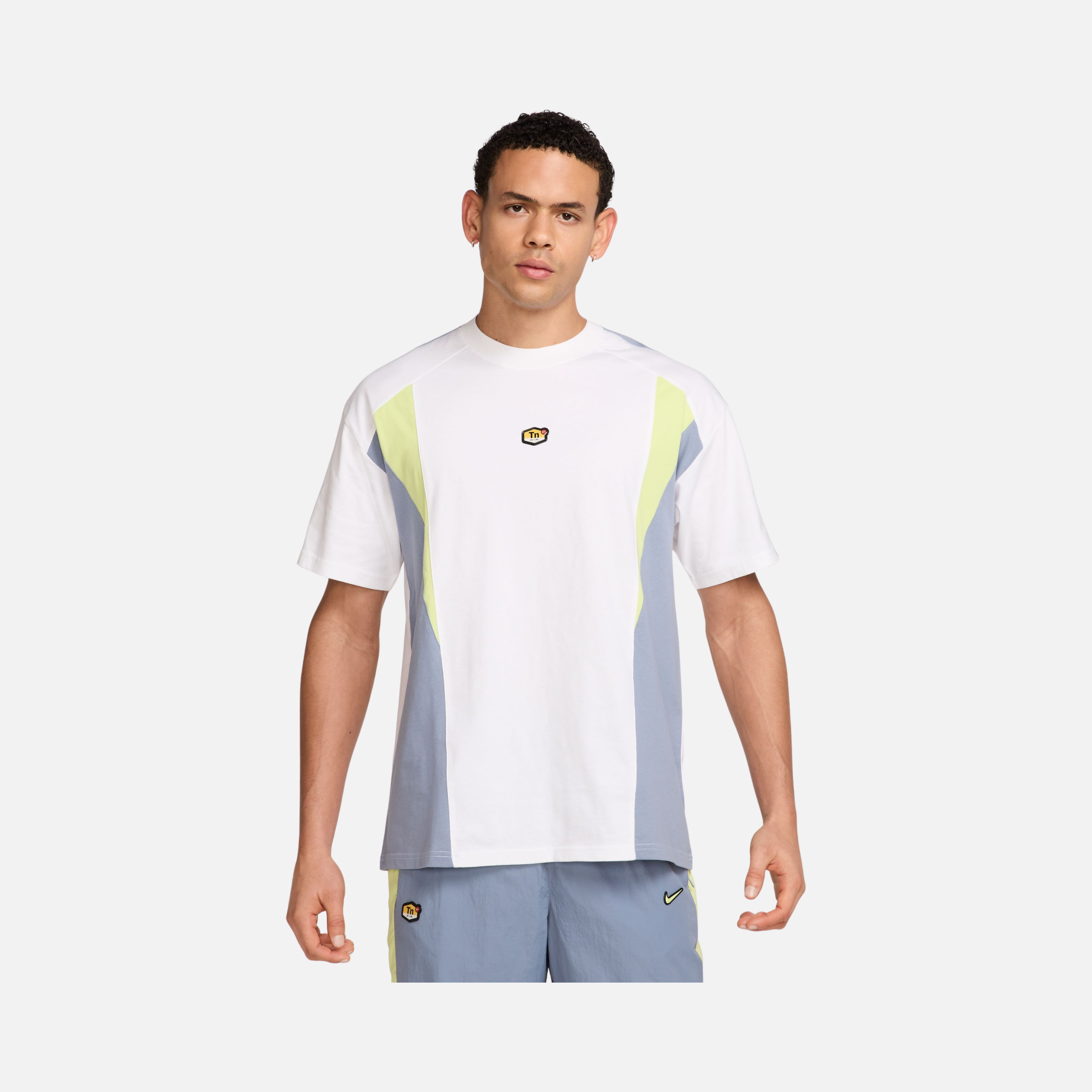 Nike Sportswear Tuned Air Graphic Loose Cut Color Blocked Short-Sleeve ...