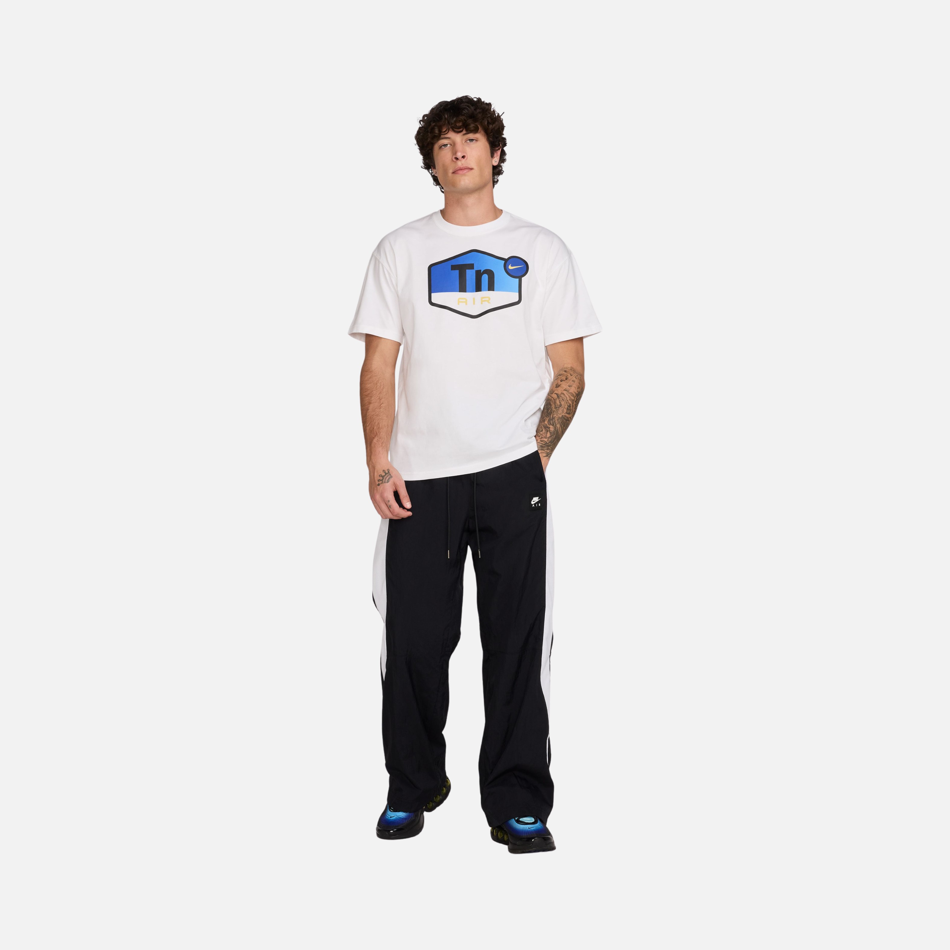 Nike Sportswear M90 Tuned Air Footwear Connect Graphic Short-Sleeve ...