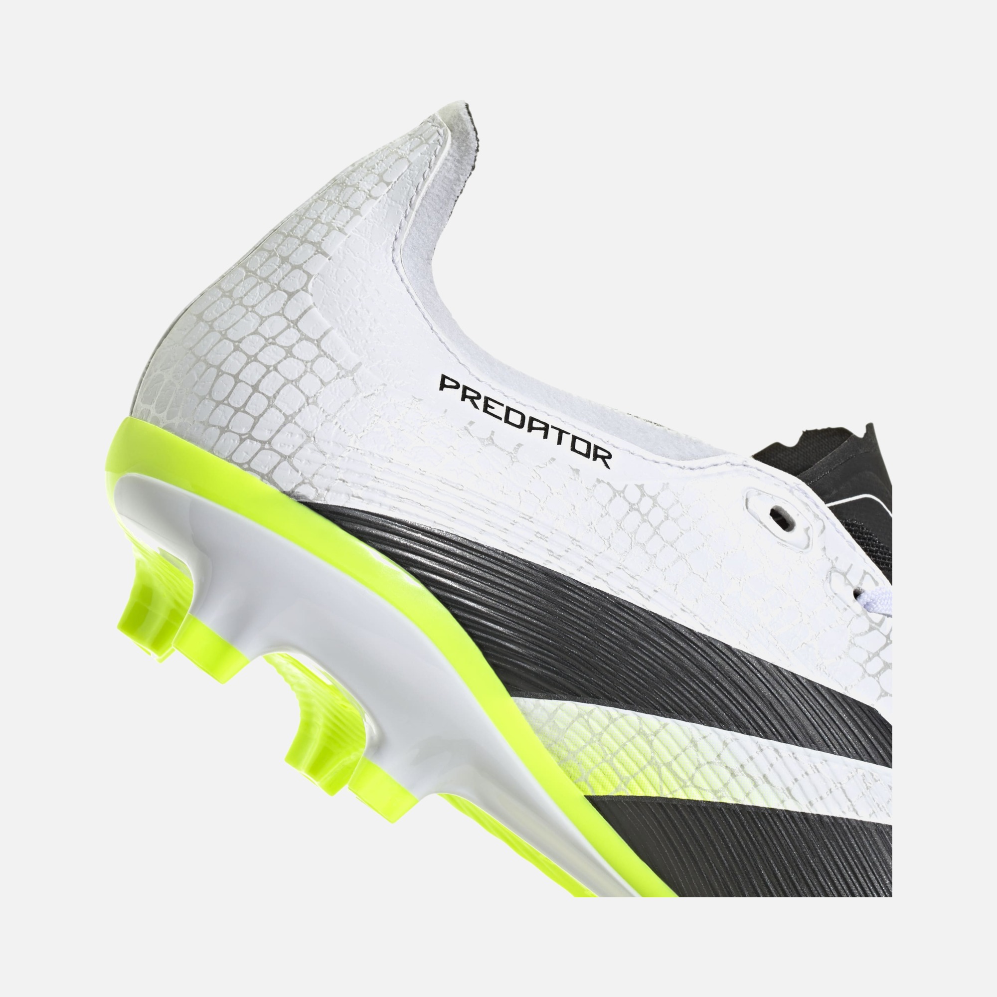 adidas Predator League Fg/Mg Krampon | Barçın