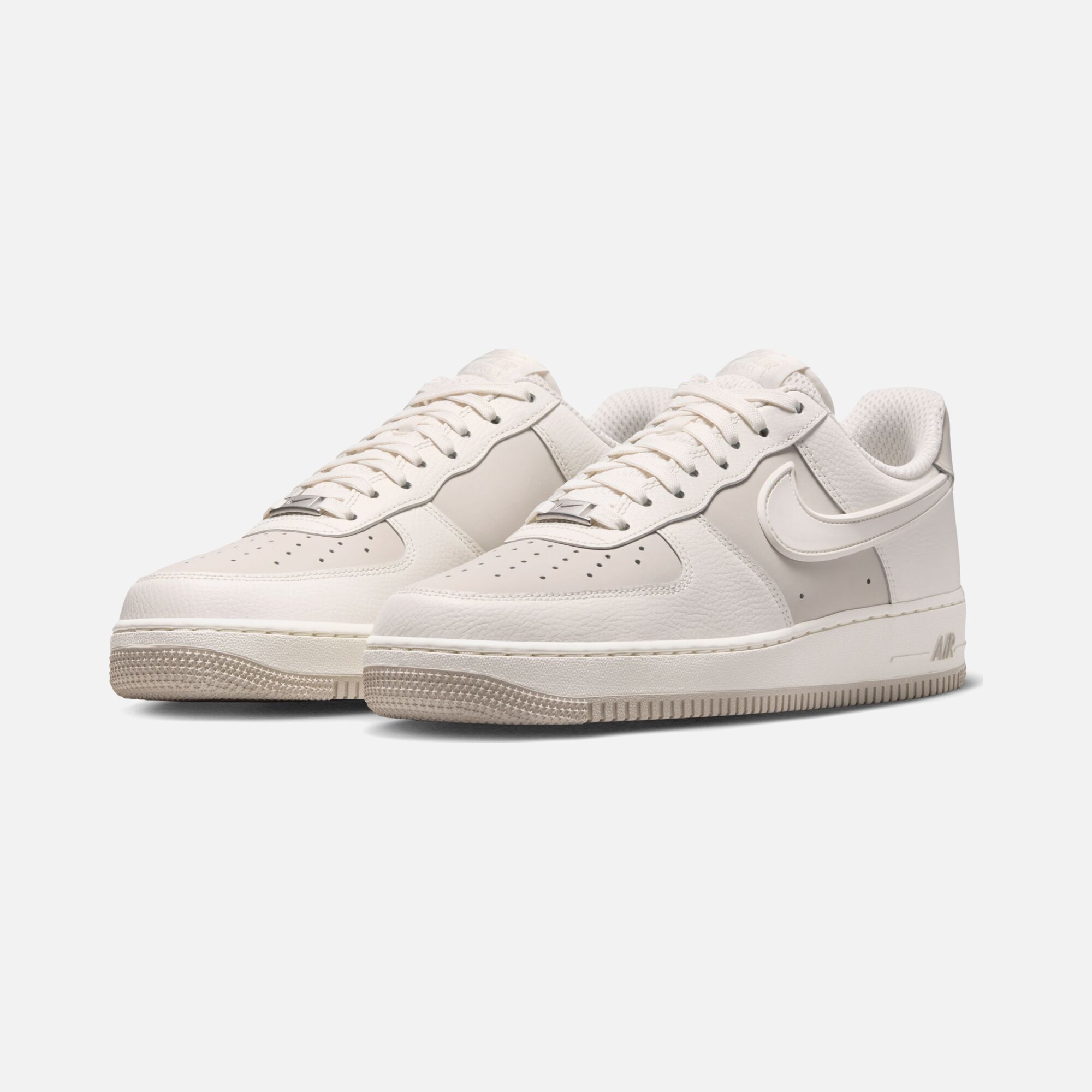Nike Air Force 1 07 Lv8 SU26 Erkek Spor Ayakkabı | Barçın